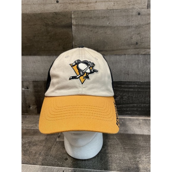 fan favorite | Accessories | Pittsburgh Penguins Fan Favorite Strapback ...